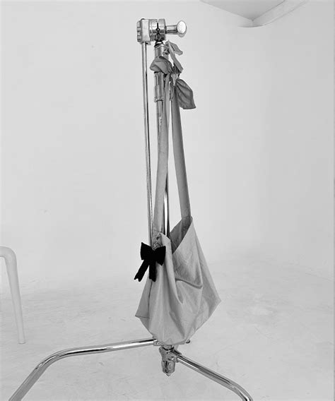 버니 리본 크로스백 에이블리