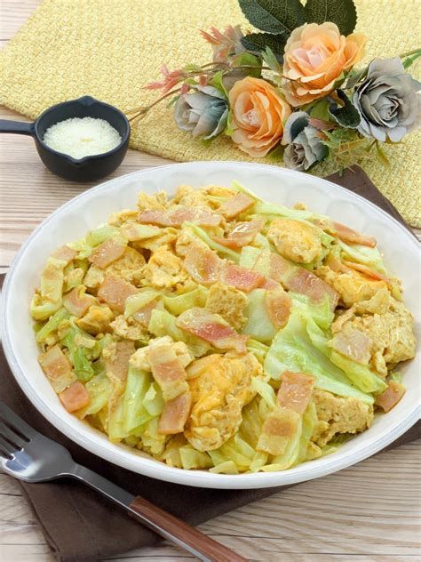 キャベたまベーコンのコンソメカレー炒め＊ご飯に合うあと一品＊ レシピサイトnadia