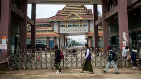 ရွှေလီကိုမရောက်ဘဲ မူဆယ်က ဂိုဒေါင်တွေထဲ ပိတ်ခံထားရတဲ့ ထောင်နဲ့ချီတဲ့မြန