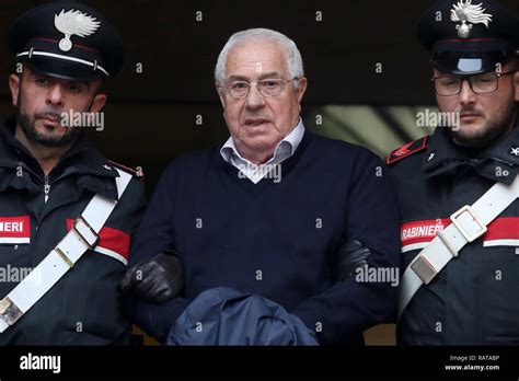 La Polizia Italiana Ha Arrestato L Uomo Ha Detto Di Essere Il Nuovo Capo Della Mafia Siciliana