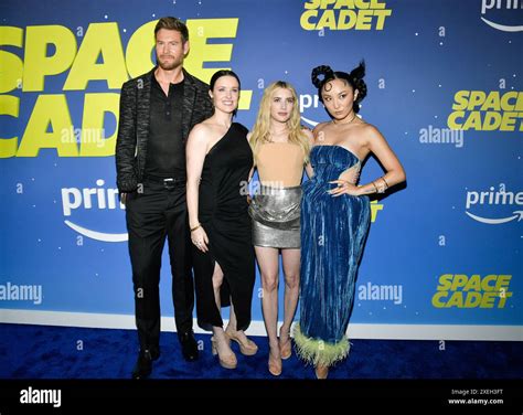 Tom Hopper Left Liz W Garcia Emma Roberts And Poppy Liu Attend The