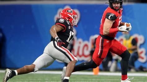 Early 2022 Nfl Draft Linebacker Rankings And Class Overview