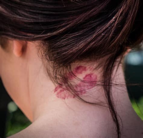 25 Kiss Lips Tattoo Meaning Matthewcheryl