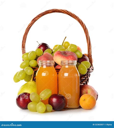 Divers Fruit In Een Mand En Een Sap Stock Afbeelding Image Of Snack