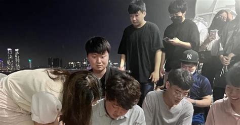 부산 간 이준석 청년층과 4시간 정치토론 2030세대 세력화 집중