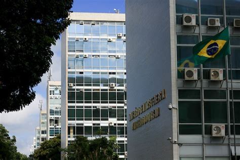 Governo libera R 4 12 bilhões para ministérios