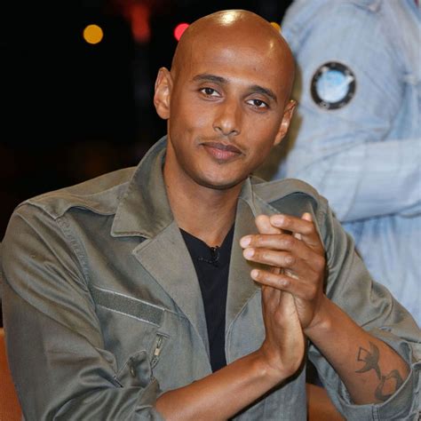 Hat Komiker Tedros Teddy Teclebrhan Eine Freundin Wir Kennen Die