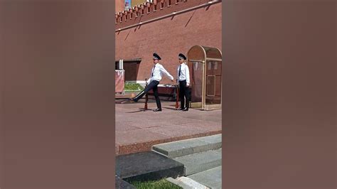 смена караула - YouTube