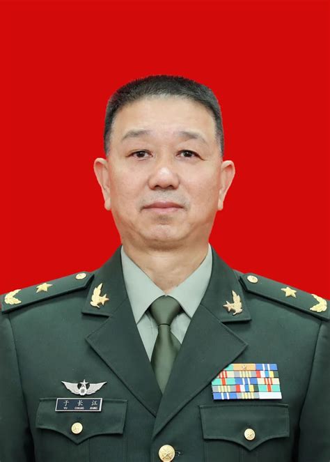 驻澳门部队换帅！于长江履新，晋升少将军衔