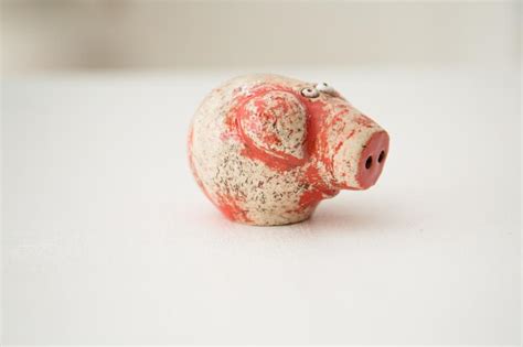 Порося керамічний маленький — ціна 350 грн у каталозі Статуетки Купити товари для дому та побуту