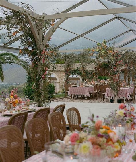 مراسم ازدواج لاکچری بازیگر زن جوان هالیوود در جزیره مایورکا عکس