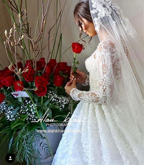 Pin By Rosina Mak On Wedding Dress White Wedding Dresses Bride