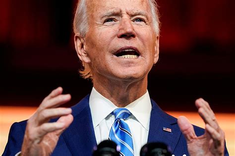 Biden Se Rompe El Pie Jugando Con Su Perro Elecciones Eeuu