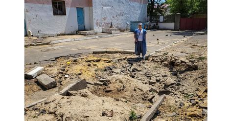 Дронове атакуваха Одеса руски обстрел уби жена в Херсонска област