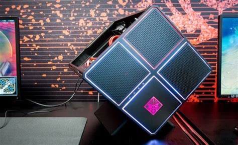 Hps New Omen Gaming Pcs Are Cube Shaped The Tech Game