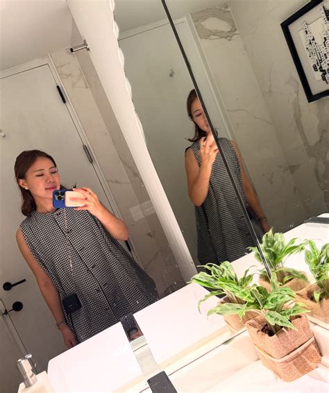 문희선 빗소리와 말차와 공간이 너무 잘 어우러진 미친비주얼의 치앙마이 티하우스🫖 완벽한 티마스터와 이제 다른 녹차는 먹을 수 없다는 교쿠로녹차와 조경의 디테일까지 이