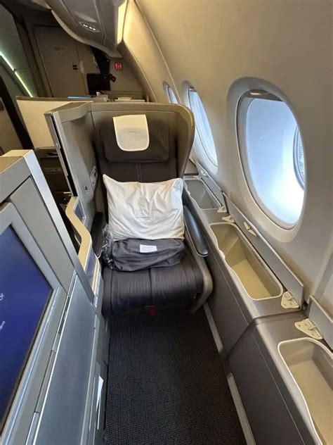 Inside The Airbus A380 Upper Deck Why The Worlds Largest Passenger