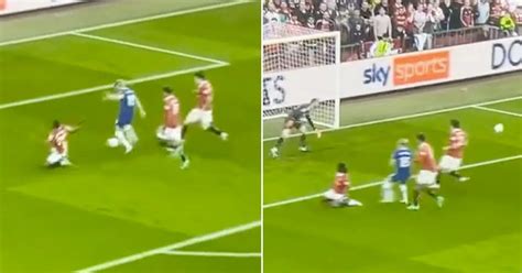 Mudryks Horror Sitter Miss Has Fans Branding Chelsea Flop Worst
