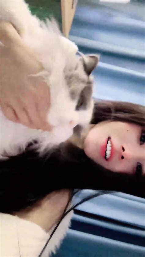 曦瑶全网最美万里挑一 秒杀明星网红 6