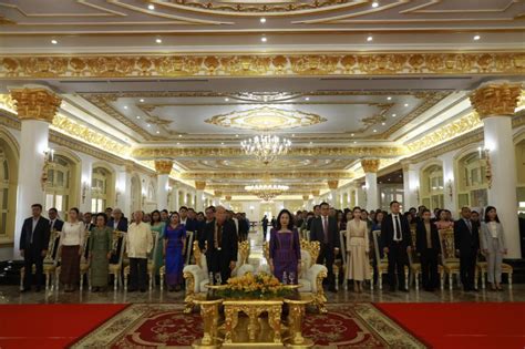 អ្នកឧកញ៉ា សុខ គង់ បោះពុម្ពផ្សាយសៀវភៅអាថ៌កំបាំងពីក្រោយភាពជោគជ័យរបស់អ្នកឧកញ៉ា Leading Real