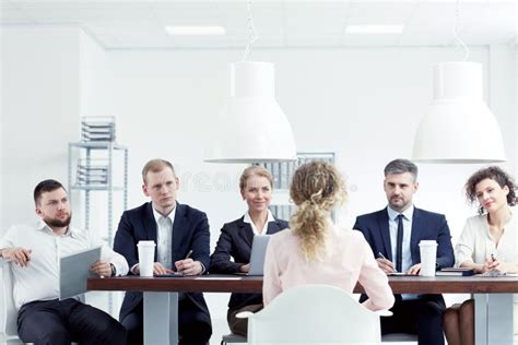 Женщина имея собеседование для приема на работу Стоковое Изображение