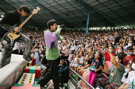 ทรงอย่างแบด Paper Planes เนื้อเพลงโผล่ในข้อสอบ สรุปต้องตอบข้อไหน