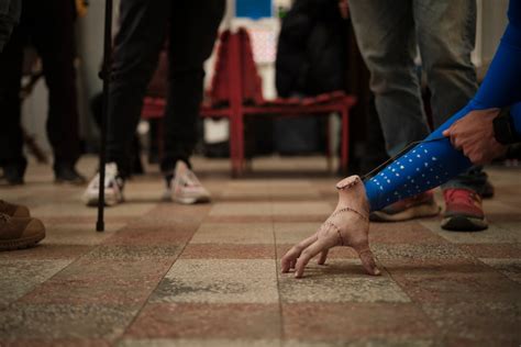 Netflix Mena On Twitter كل صور خلف الكواليس بجهة، وصور ذا ثينغ بجهة ثانية 😂