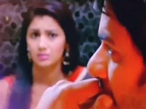 Kumkum Bhagya Spoiler Abhi Takes Pragya On A Date Emraan Prachi