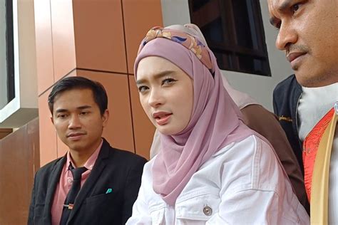 Bukti Bukti Inara Rusli Di Sidang Cerai Dengan Virgoun