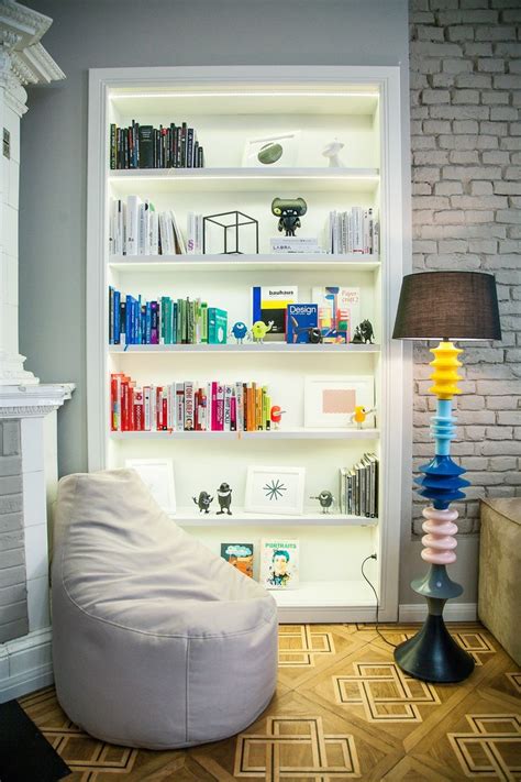 A Peek Inside Artuas Super Cool Office