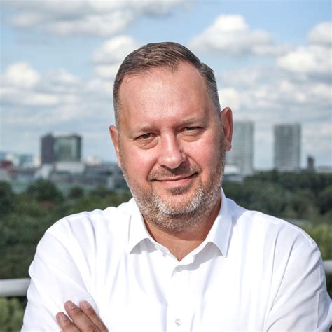 Milan Repka Brokeria