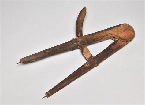 La Rosace Au Compas Symbole Magique Ou Outil De Calcul Atelier Offert Par Métiers