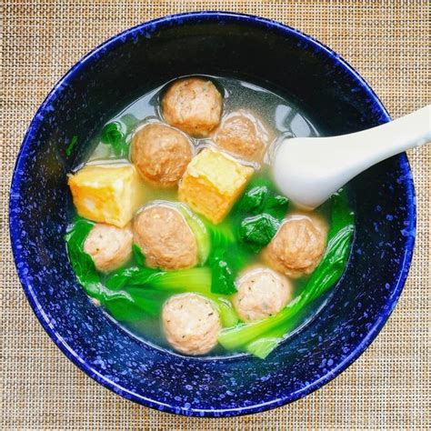 【青菜肉丸汤的做法步骤图，青菜肉丸汤怎么做好吃】zhouhw下厨房