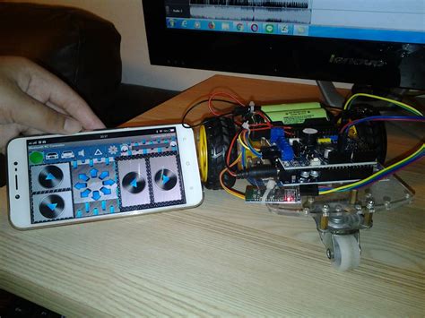 Code โปรเจค Arduino Code โปรเจคหุ่นยนต์ Uno L298p บังคับด้วย Bluetooth