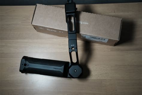 【目立った傷や汚れなし】（中古）smallrig Rs 3・ Rs 3 Pro ・rs 2・rsc 2用ハンドグリップ 折りたたみ式