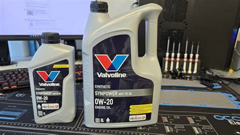 Масло Valvoline MST FE C6 0W20 — Subaru Outback (BS), 2,5 л, 2019 года ...