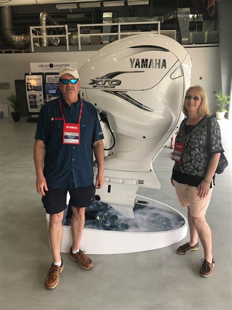 New Yamaha 425 Hp V8 Four Stroke Outboard Cedar Creek Marina