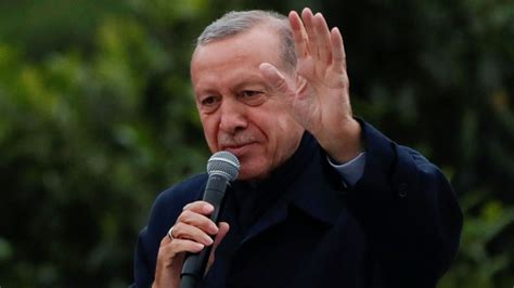 Turquia Erdogan Reeleito Enceta Terceira Década De Governo