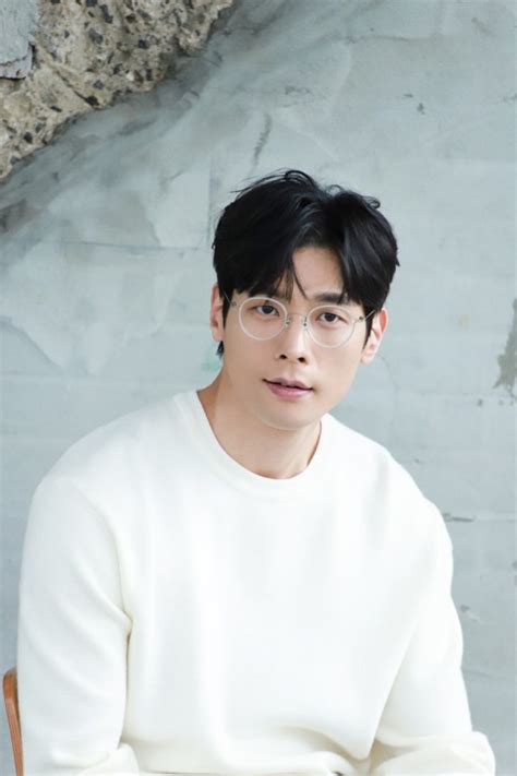 키 187cm 주연배우보다 키크고 잘 생겨서 오디션 떨어졌다는 유명배우 스포엔 뉴세이