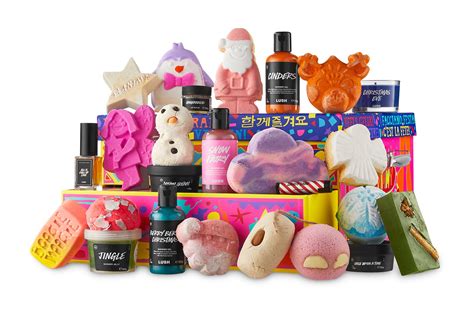 Lush 推出两款可重复使用的 2023 年圣诞月历：盒子里的派对和玩具屋！ — Amazedaily