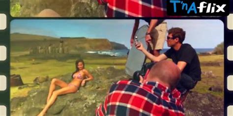 Erin Heatherton Breasts Scene In Sports Illustrated Swimsuit 2016
