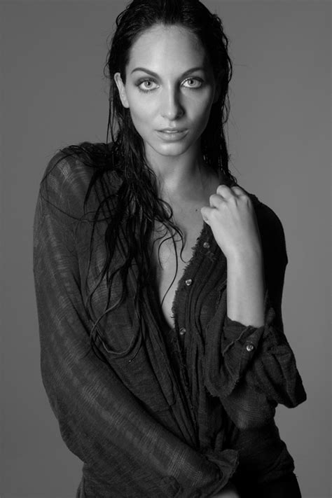 Eiznekcm Female Model Profile Portland Oregon Us 24 Photos