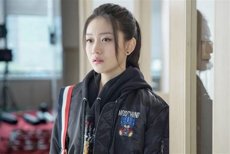 《陪读妈妈》首曝剧照 演员水晶本色出演狂飙英文