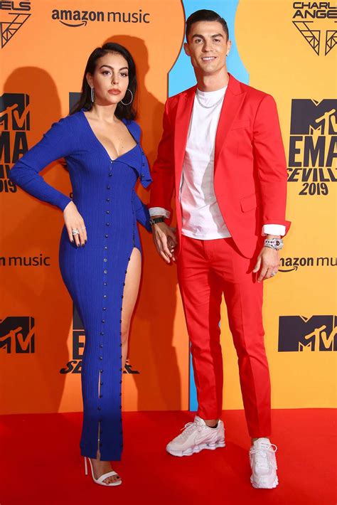 Cristiano Ronaldo Pregnant Georgina Rodriguez Reveal Twins Sexes Us