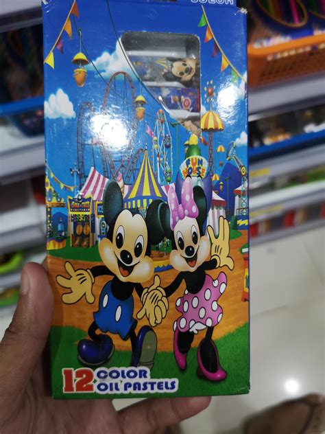 When Mickey And Minnie Is On Lsd R Crappyoffbrands