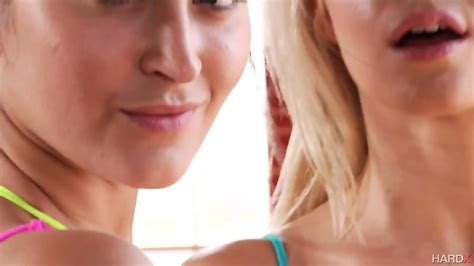 Workout Show Anikka Albrite Karlie Montana Dani Daniels Eporner