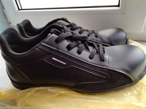 Продам кросовки кожаные