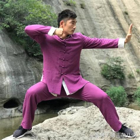 中國散打隊長付高峰深山裏練太極！重拳重腿居然是這樣練出來的？ 每日頭條