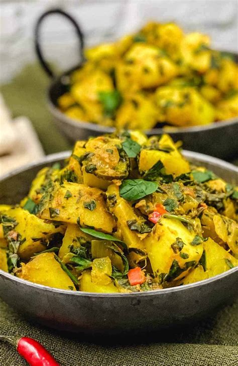Aloo Palak Recipe Potato And Spinach Splash Of Taste Vegetarian
