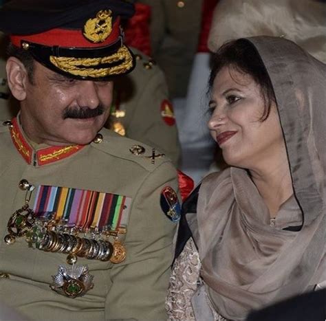 Ex Dg Ispr Lt Gen Asim Saleem Bajwa With Wife Pakistan Images And Photos